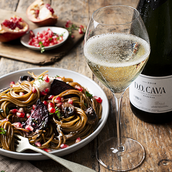 Caramelised pasta with mató cheese and roasted beetroot | Recipe | D.O ...